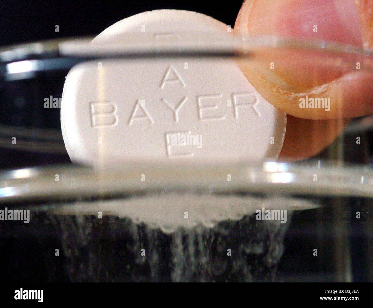 Pancreatic cancer research hi-res stock photography and images - Alamy