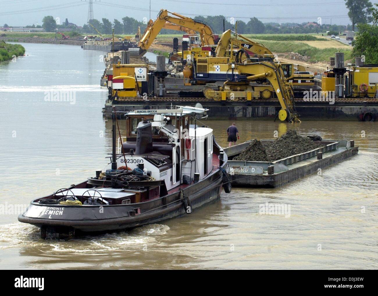 Embarkation files hi-res stock photography and images - Alamy