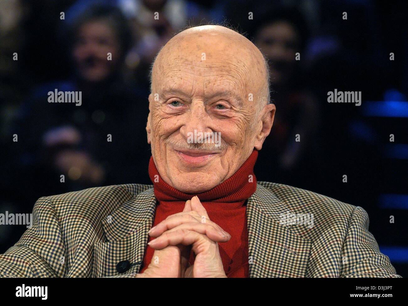 (dpa) - Peter Basch, US-German star photographer smiles during a ...
