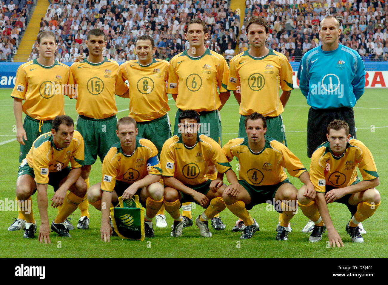 L r lucas neill hi-res stock photography and images - Alamy