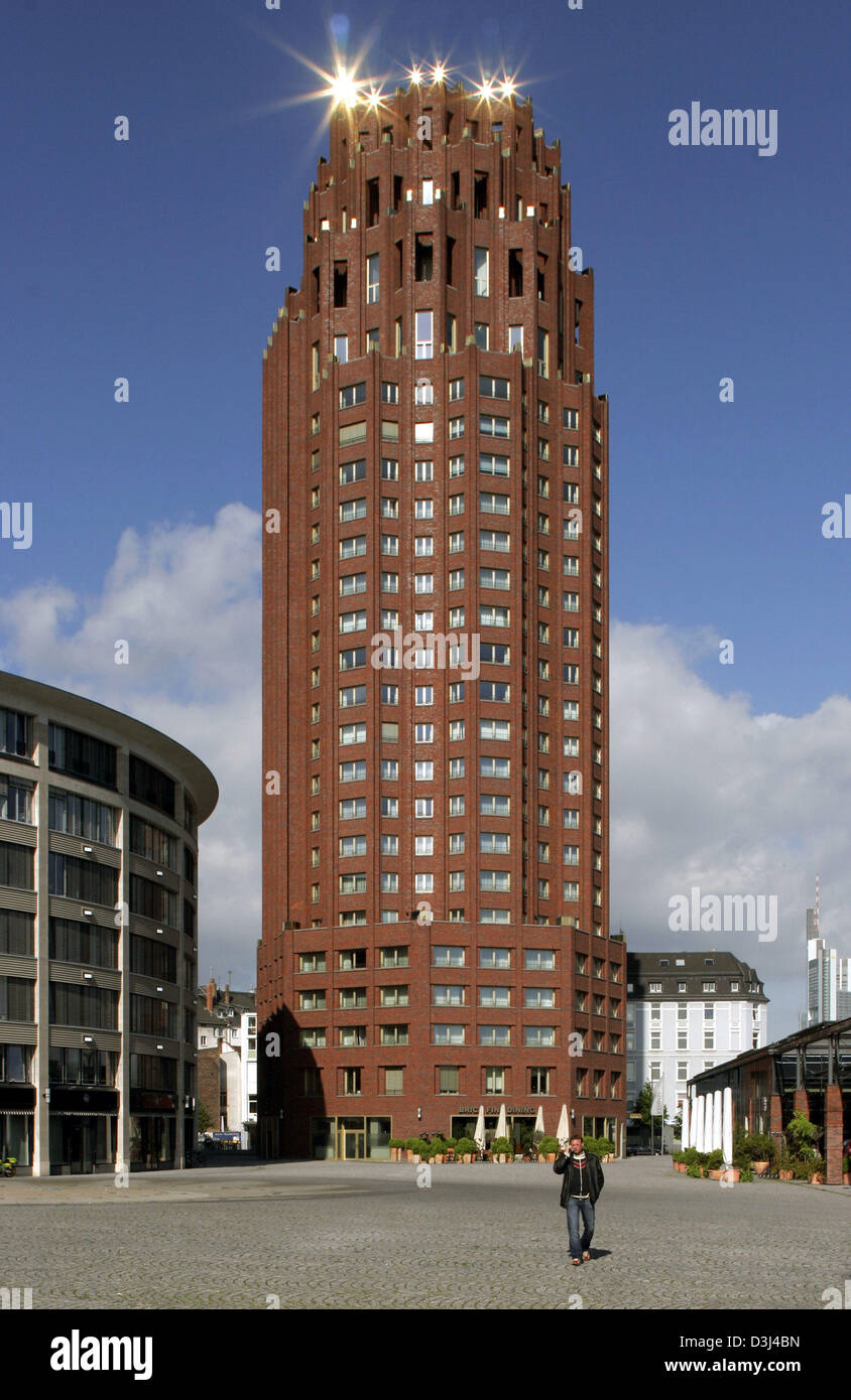 Merlon Stock Photos & Merlon Stock Images - Alamy