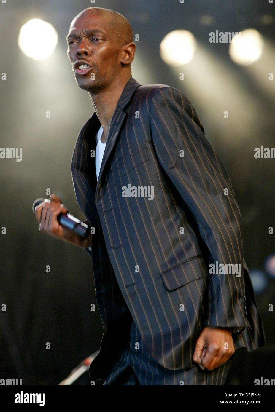 Maxi jazz from faithless band hi-res stock photography and images - Alamy