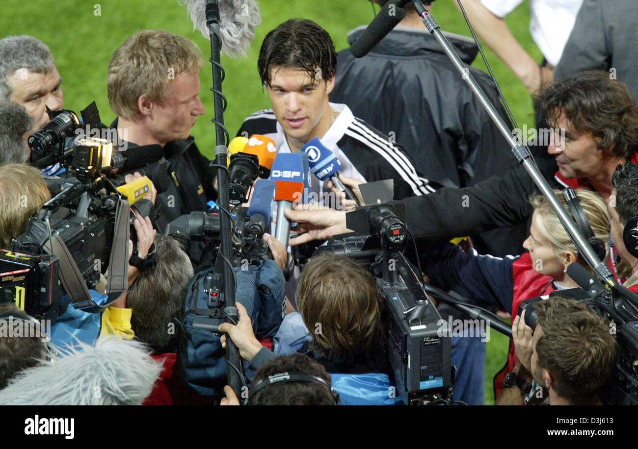 Michael ballack 2004 hi-res stock photography and images - Alamy