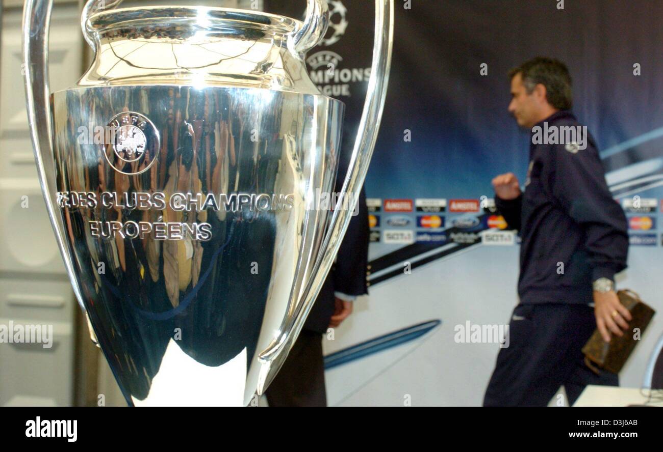 Jose mourinho porto hi-res stock photography and images - Alamy