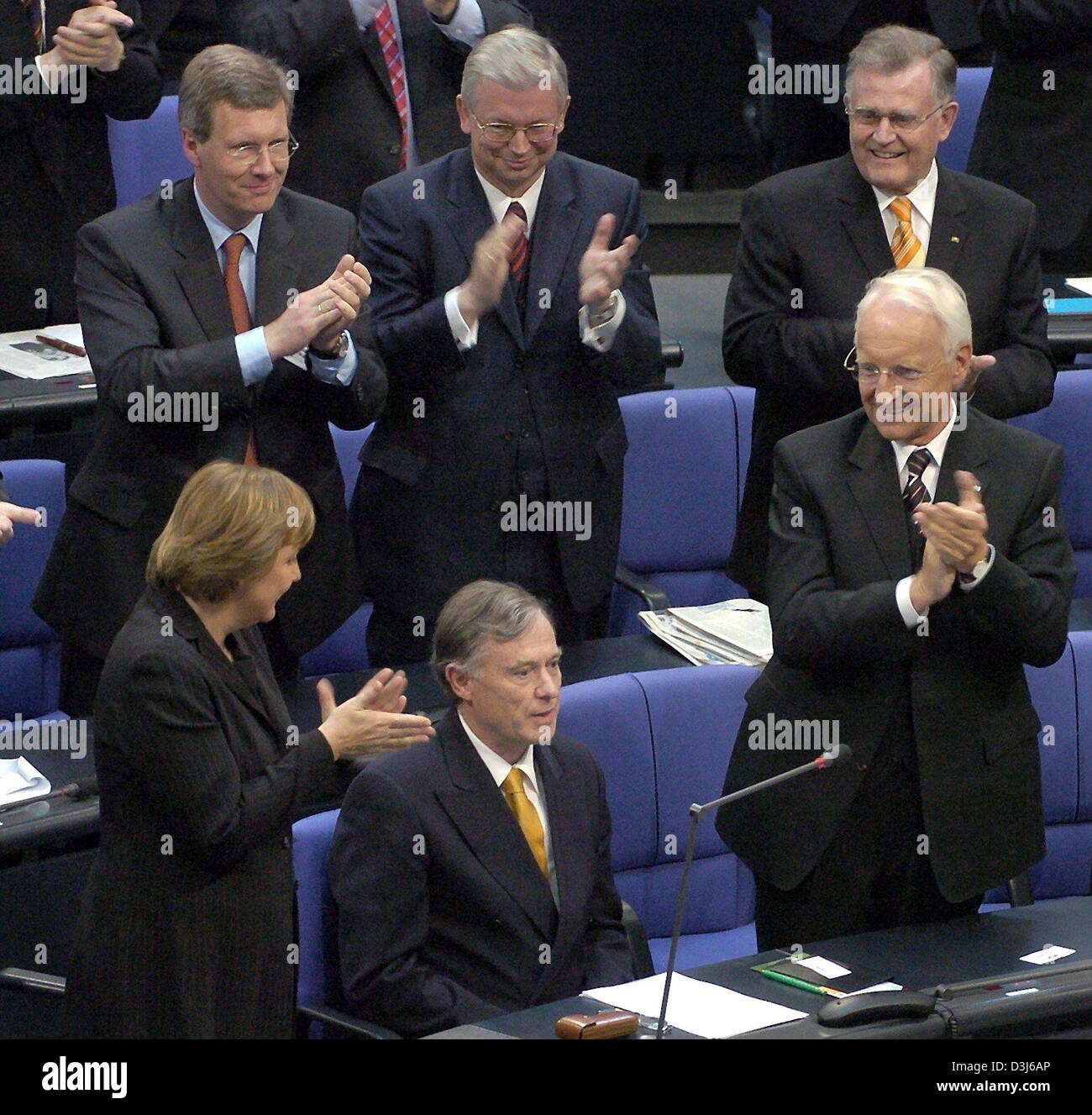 (dpa) - Angela Merkel, Chairwoman of the Christian Democratic Party CDU ...