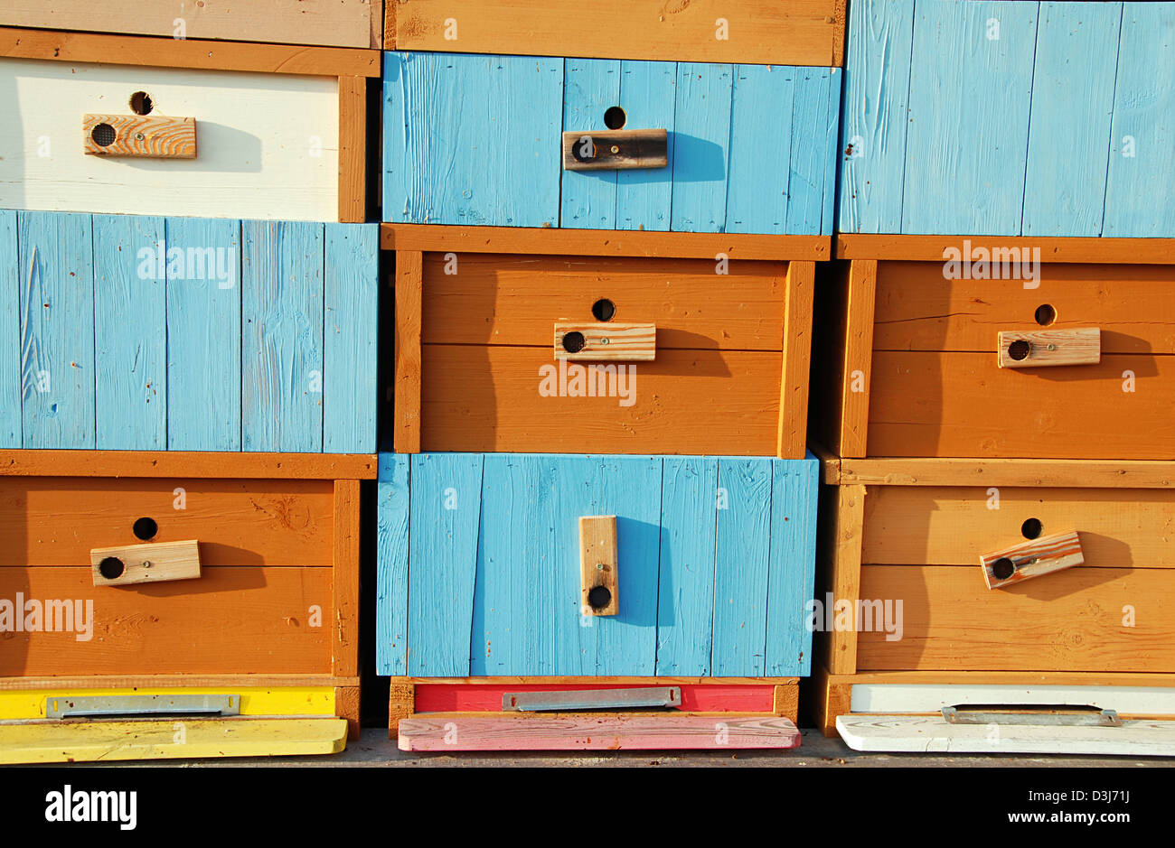 Beehive boxes hi-res stock photography and images - Alamy