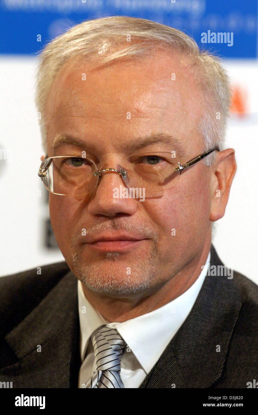 Dpa norbert platt chairman montblanc hi-res stock photography and ...