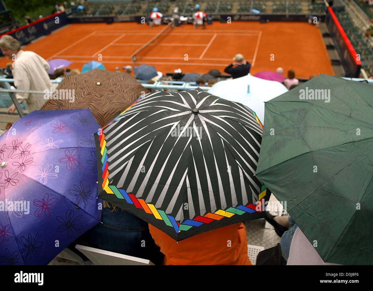 Deu feature back view group general view hi-res stock photography and ...