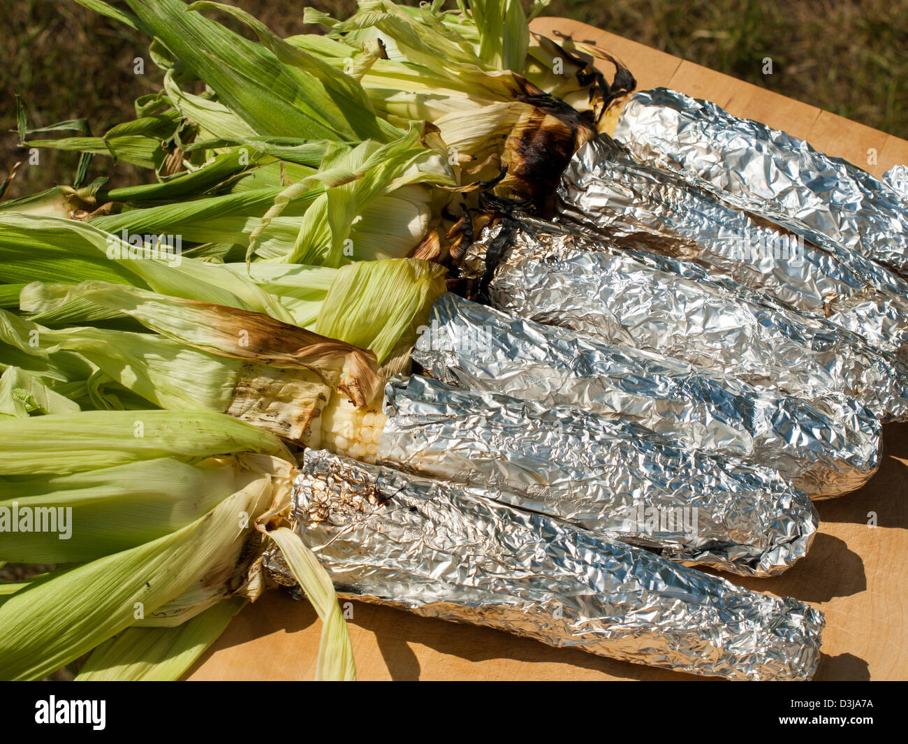 Fresh corn on the grill Stock Photo - Alamy