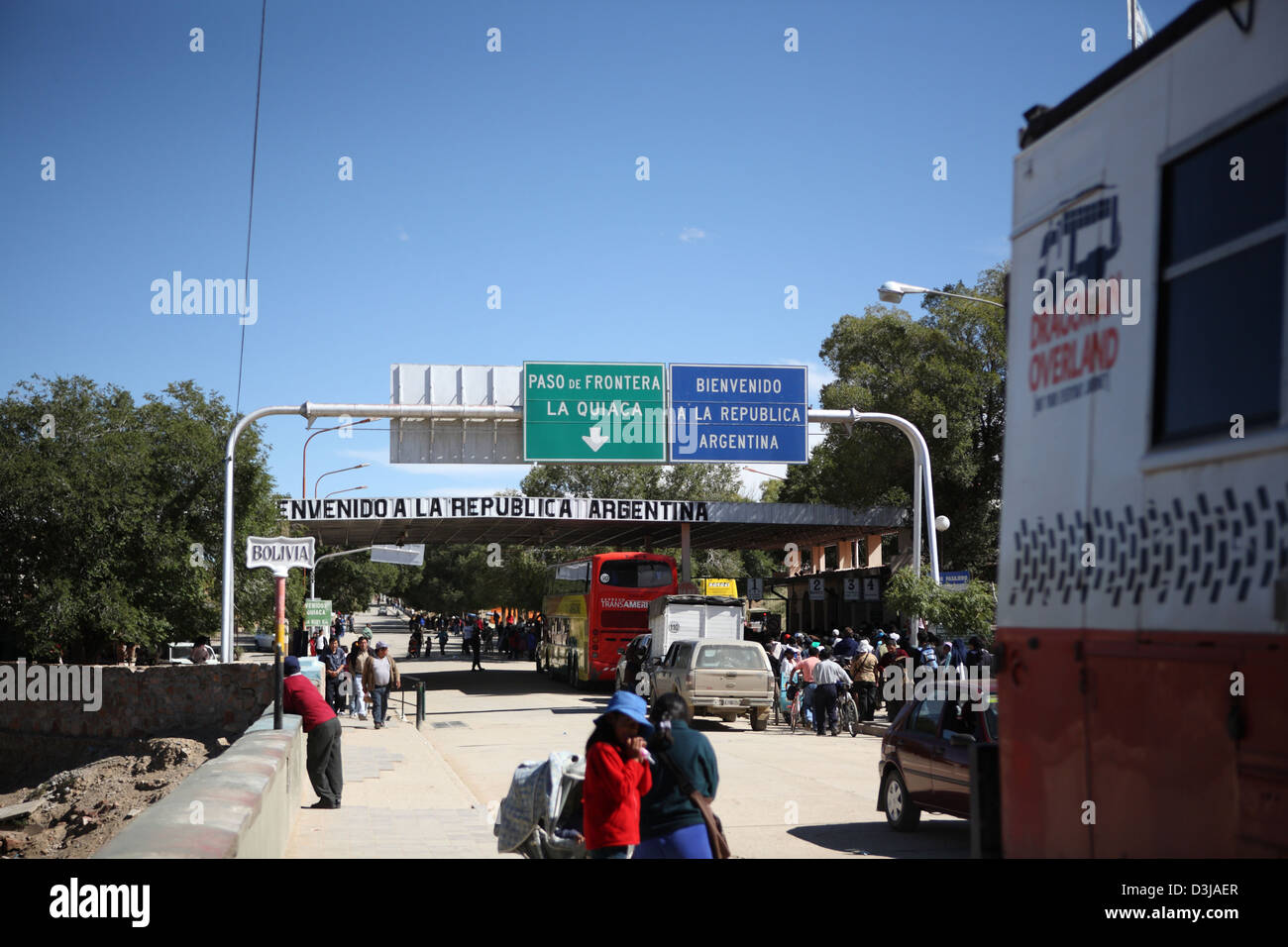 Border crossing controls hi-res stock photography and images - Alamy