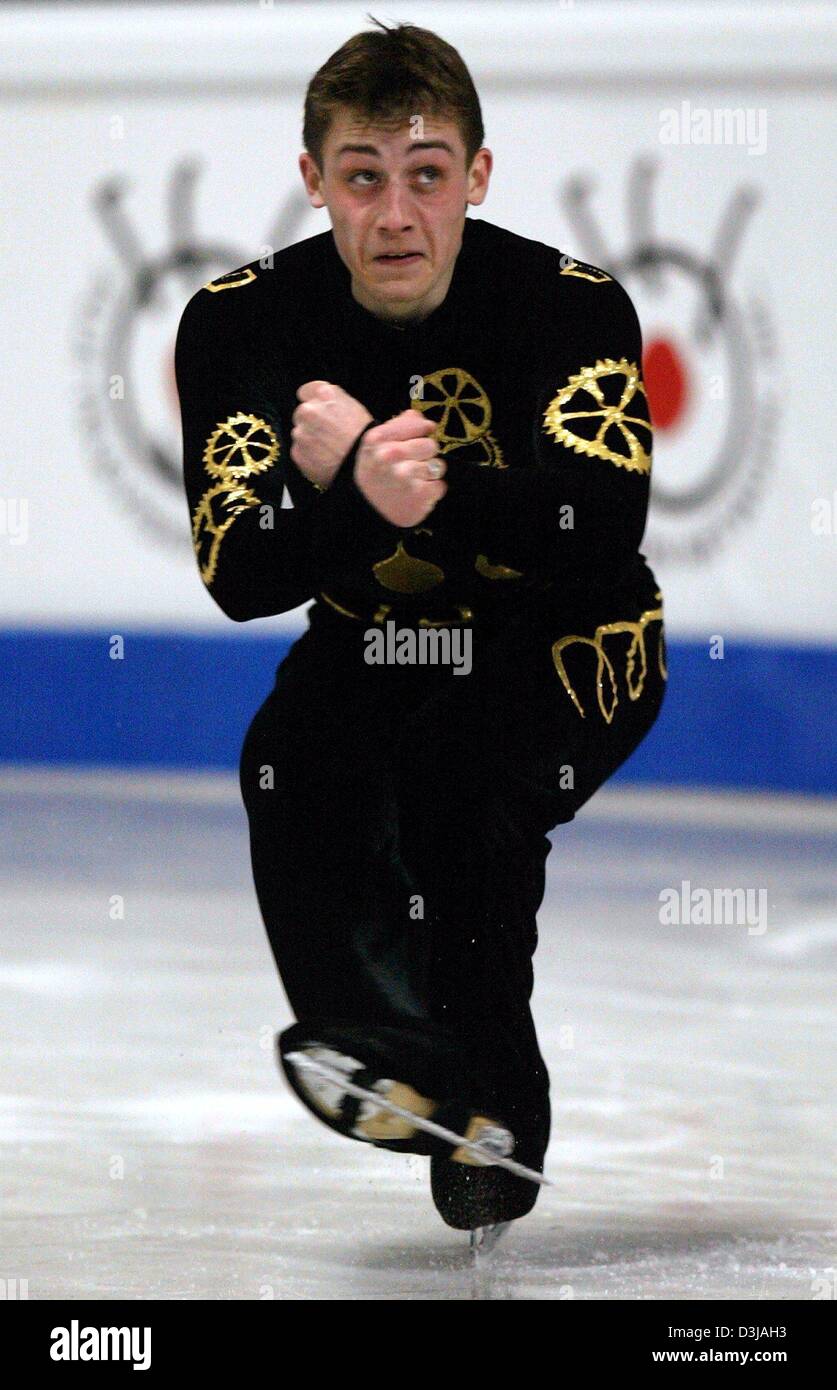 (dpa) French skater Brian Joubert performs during the men's short ...