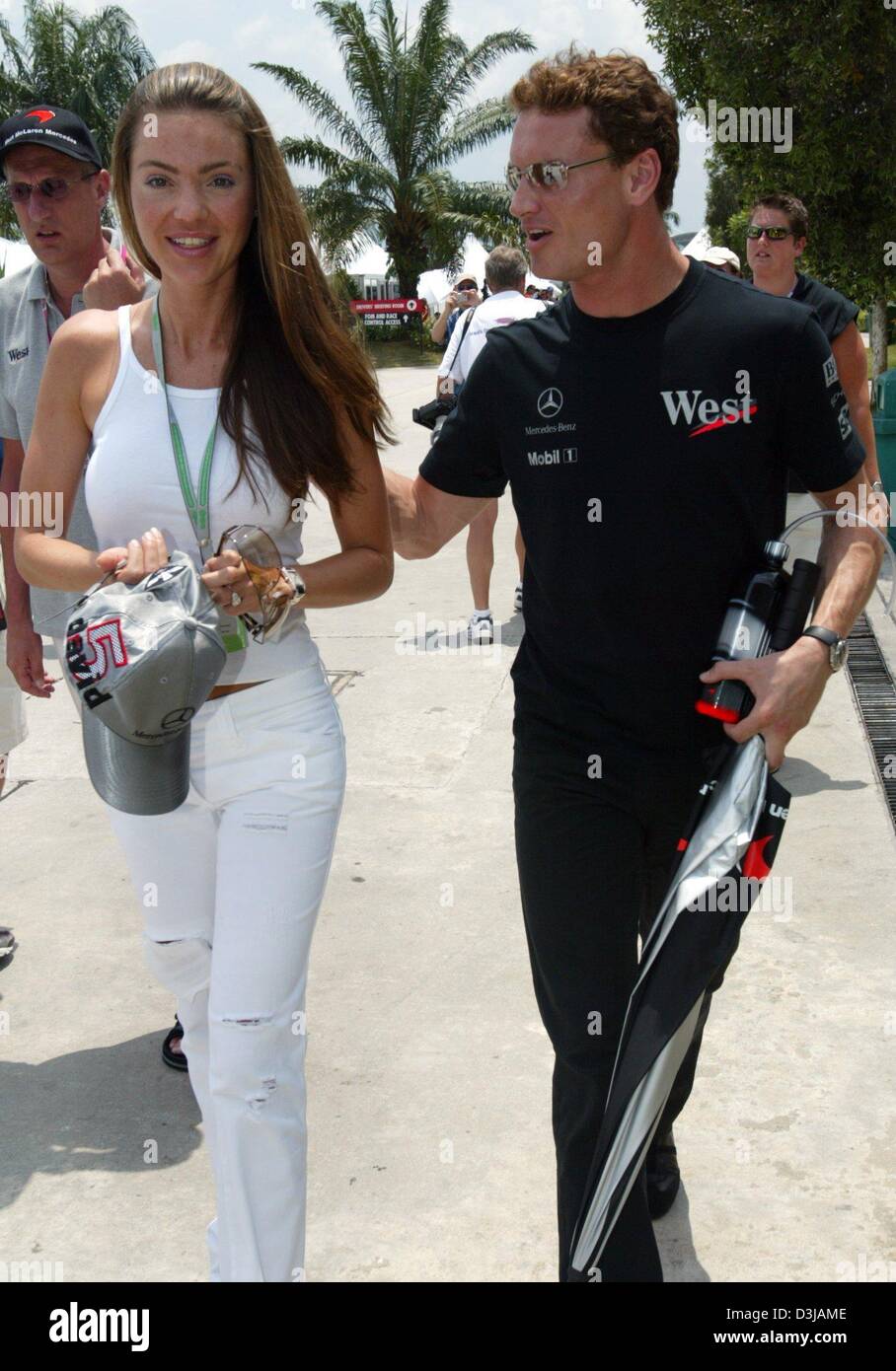 (dpa) The Scottish F1-pilot David Coulthard (McLaren Mercedes) and his ...