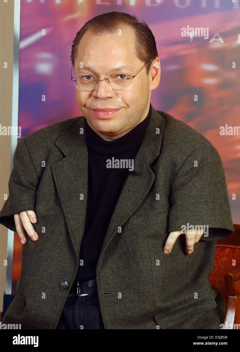 Arts culture entertainment ace music people smiling glasses singer ...