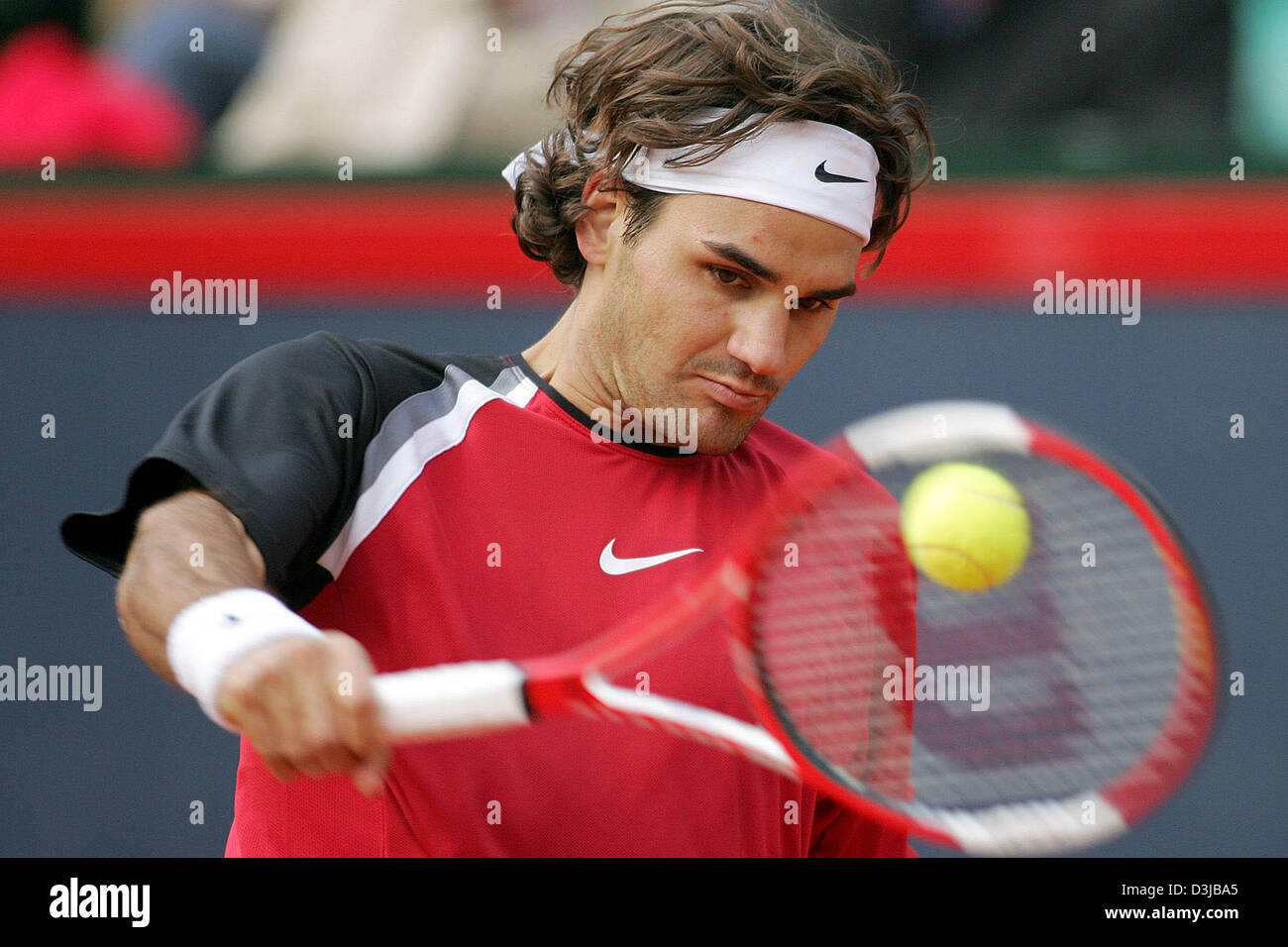 Roger federer backhand hi-res stock photography and images - Alamy