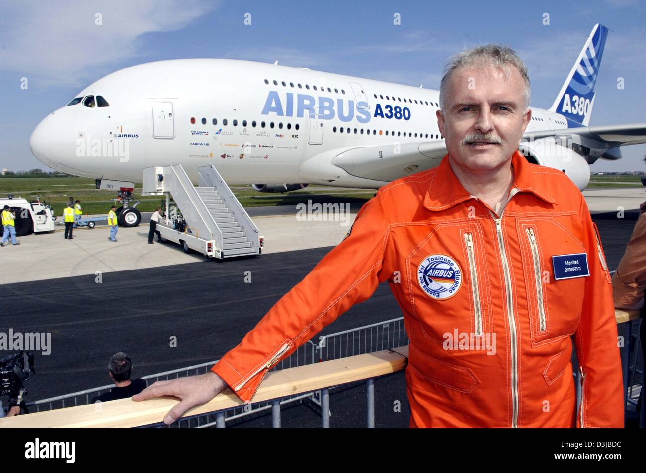 Dpa airbus a380 flight engineer hi-res stock photography and images - Alamy