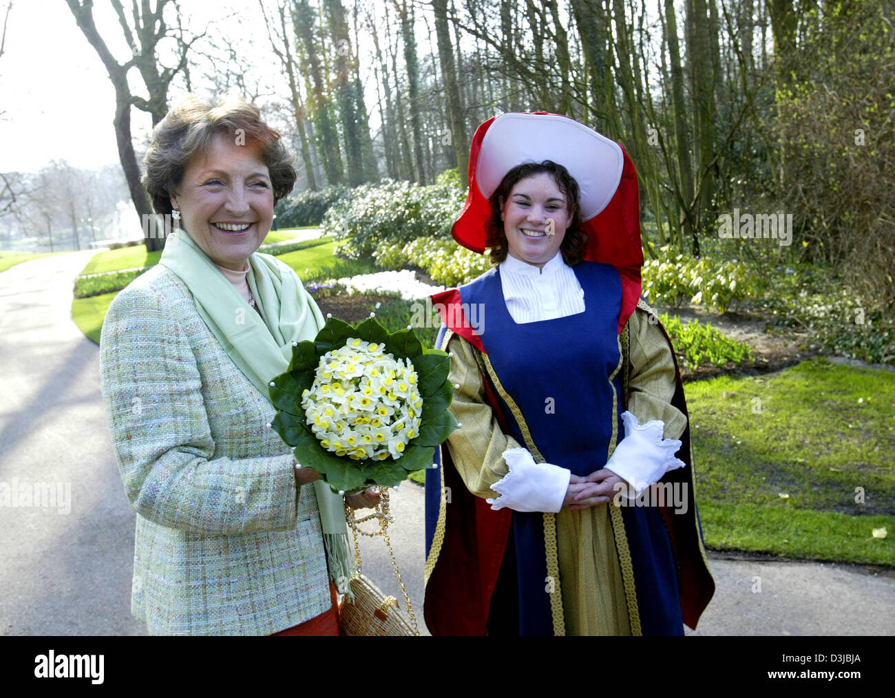 Queen beatrix sister princess margriet hi-res stock photography and ...