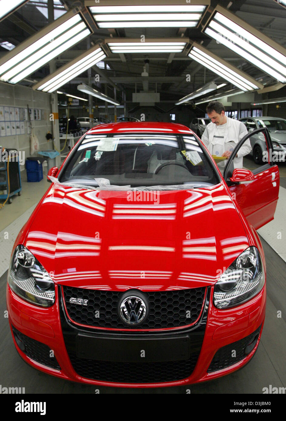 Red volkswagen wolfsburg assembly hi-res stock photography and images ...