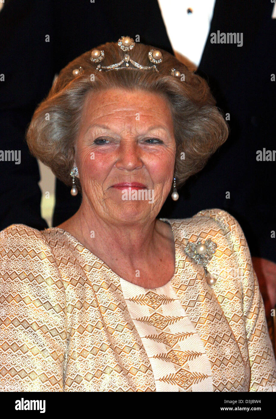 (dpa) - Queen Beatrix of the Netherlands pictured at a reception for ...