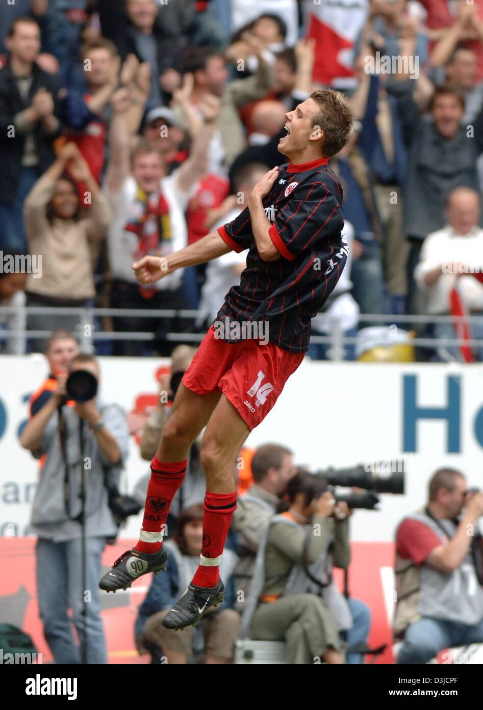 (dpa) - Player Alexander Meier of soccer club Eintracht Frankfurt ...