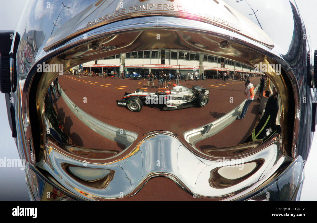 (dpa) - Finnish Formula One driver Kimi Raikkonen of McLaren Mercedes ...