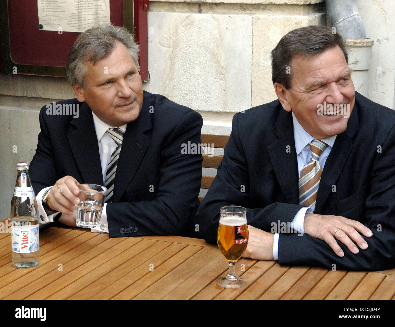 Politics pol diplomacy beer politician smiling drinking france hi-res ...