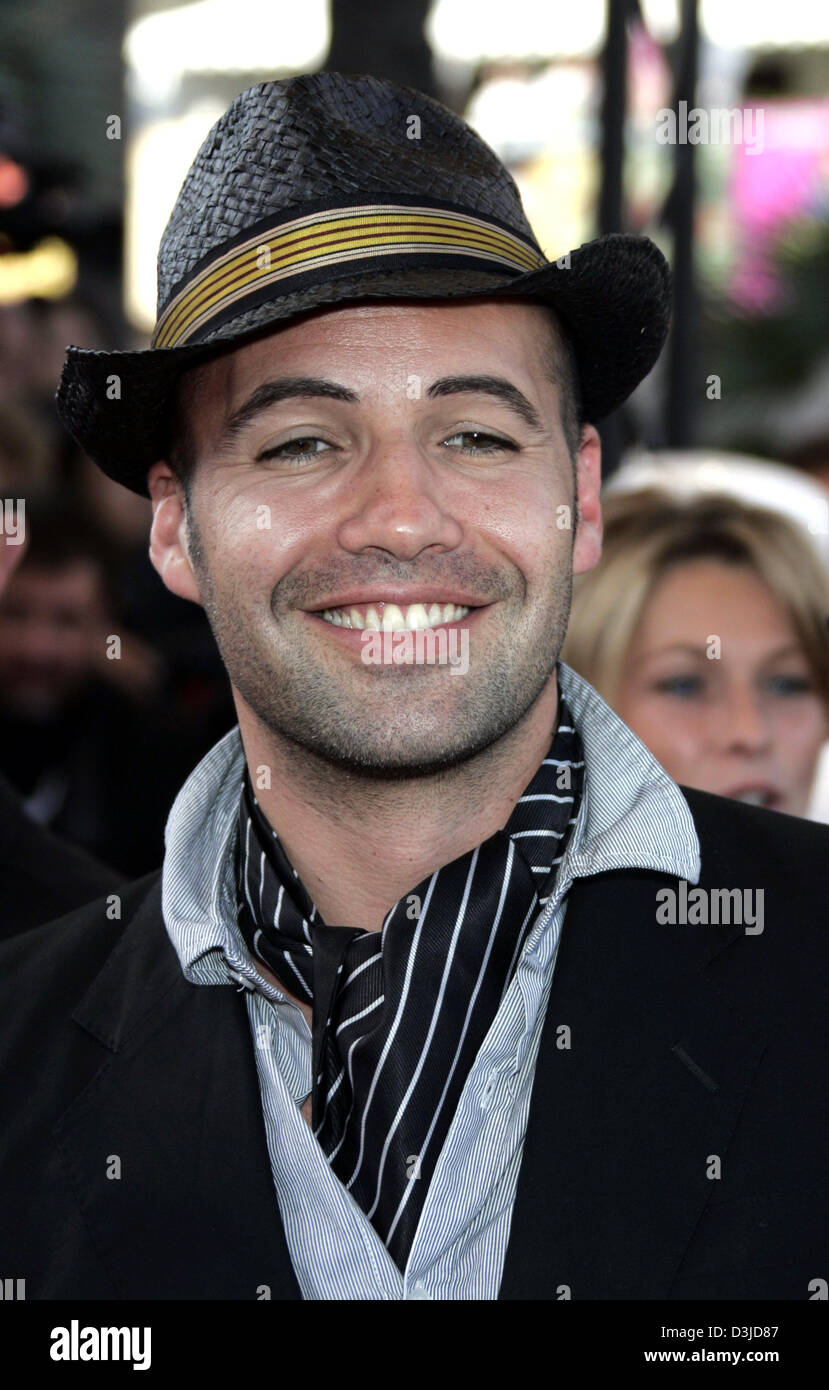 (dpa) - Actor Billy Zane smiles before the premiere of the film 'Star ...