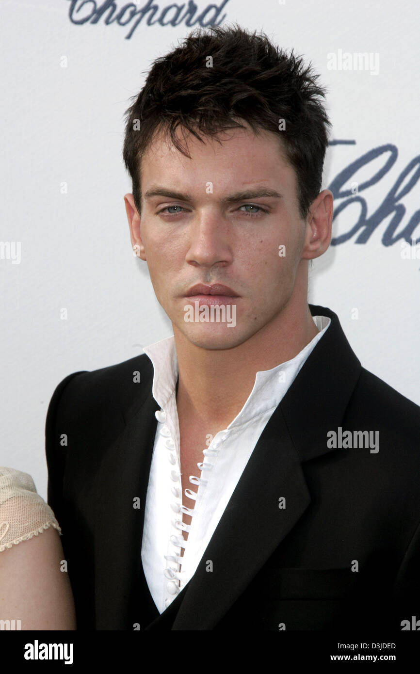 (dpa) - Actor Jonathan Rhys-Meyers stands in front of a Chopard ...