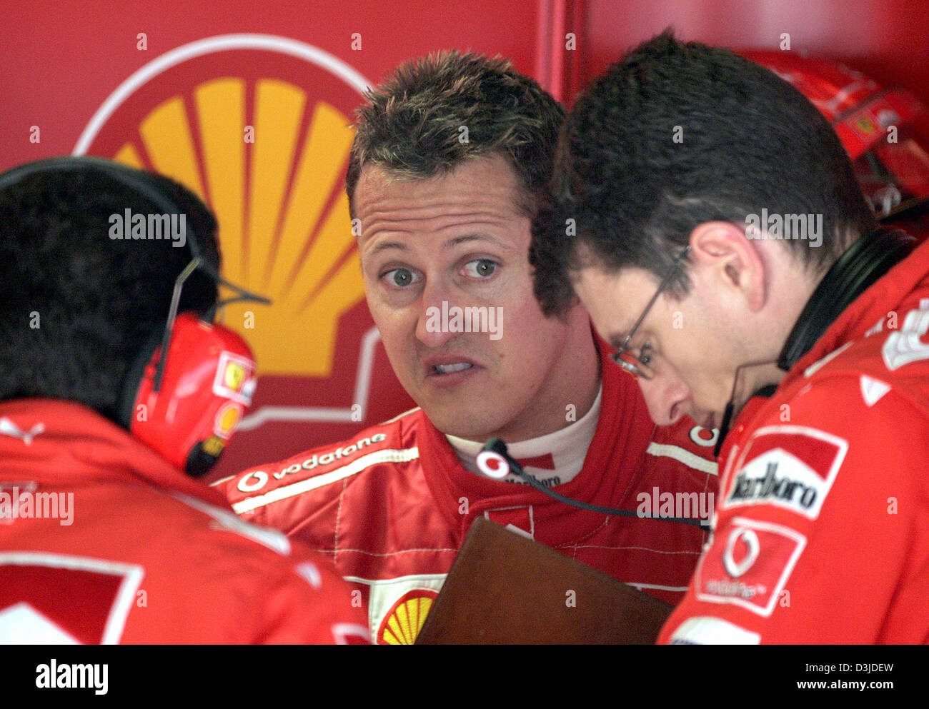 Formula One Engineer High Resolution Stock Photography and Images - Alamy
