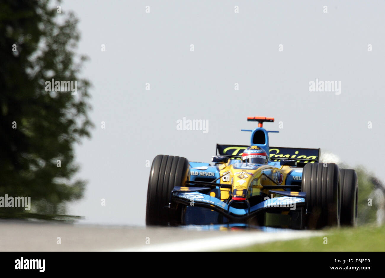 Fernando alonso 2005 formula one hi-res stock photography and images ...