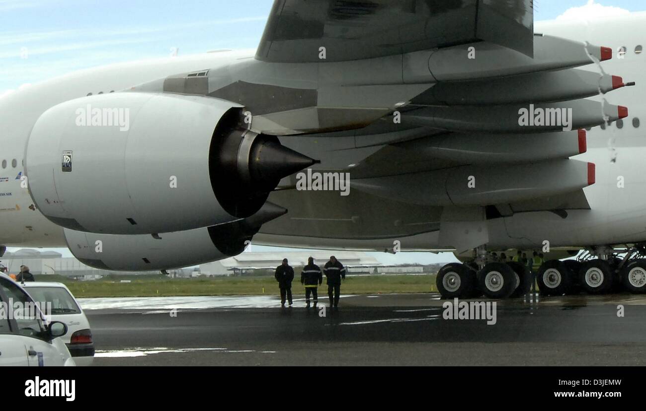 Airbus a380 flight test aircraft High Resolution Stock Photography and ...
