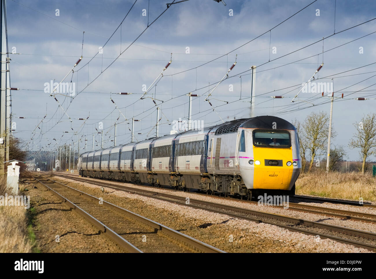 East coast main line trains hi-res stock photography and images - Alamy