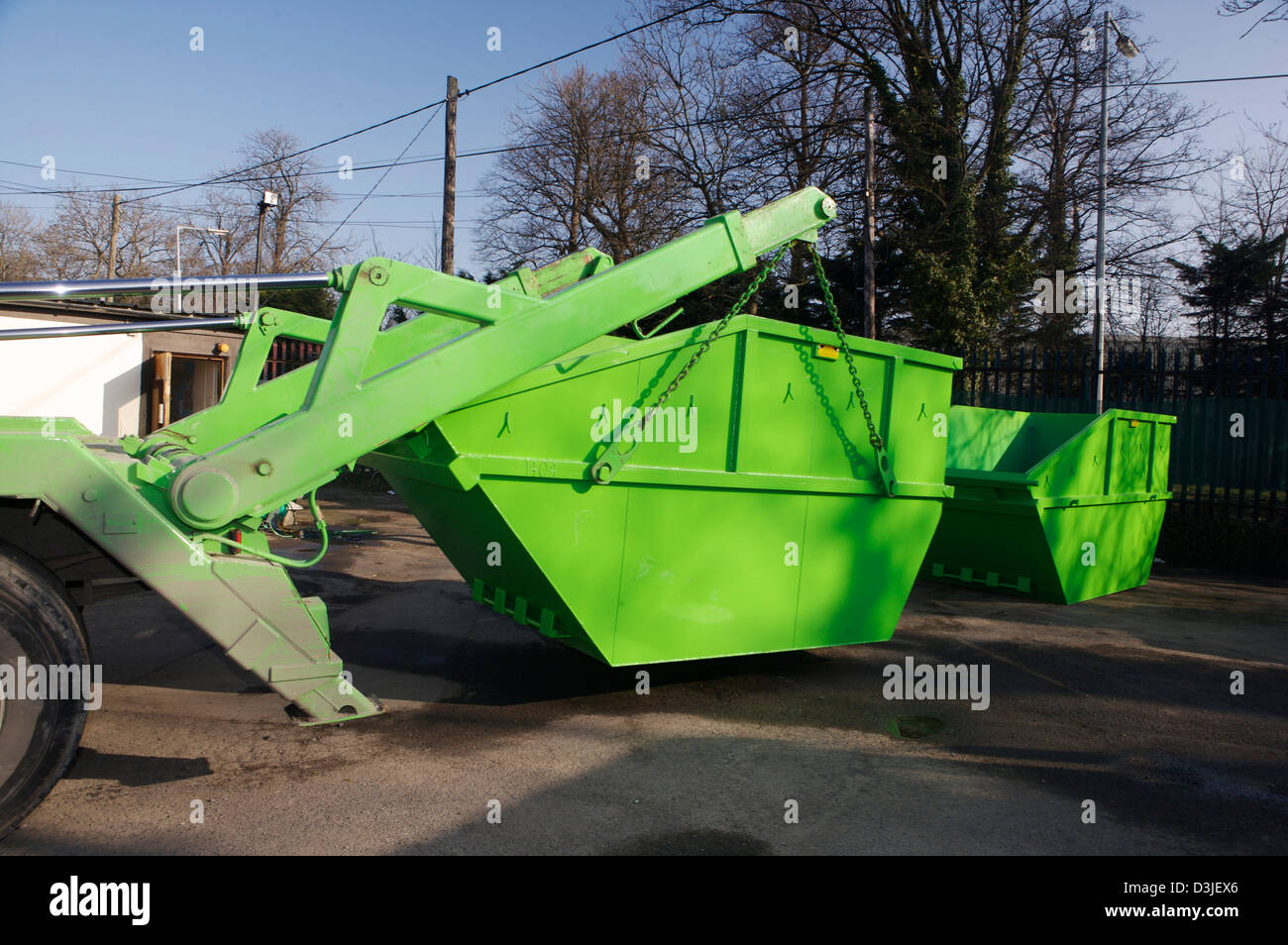 Skip truck hi-res stock photography and images - Alamy