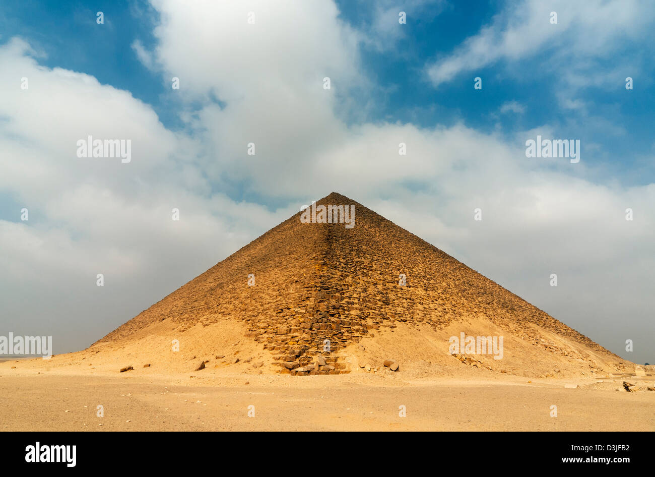Red Pyramid (North Pyramid), Largest of Old Kingdom Pyramids at Dahshur ...