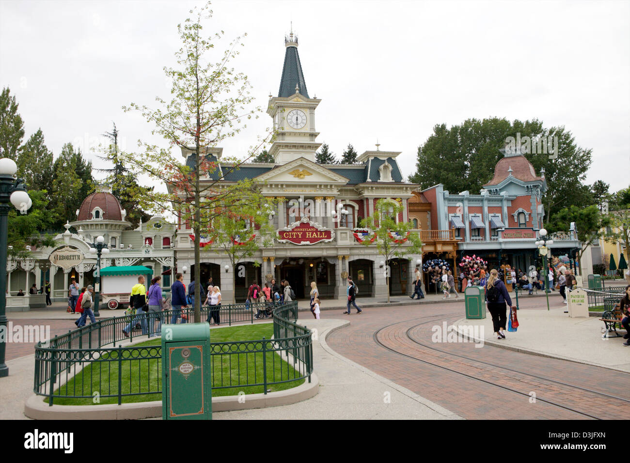 Disney main street usa hi-res stock photography and images - Alamy