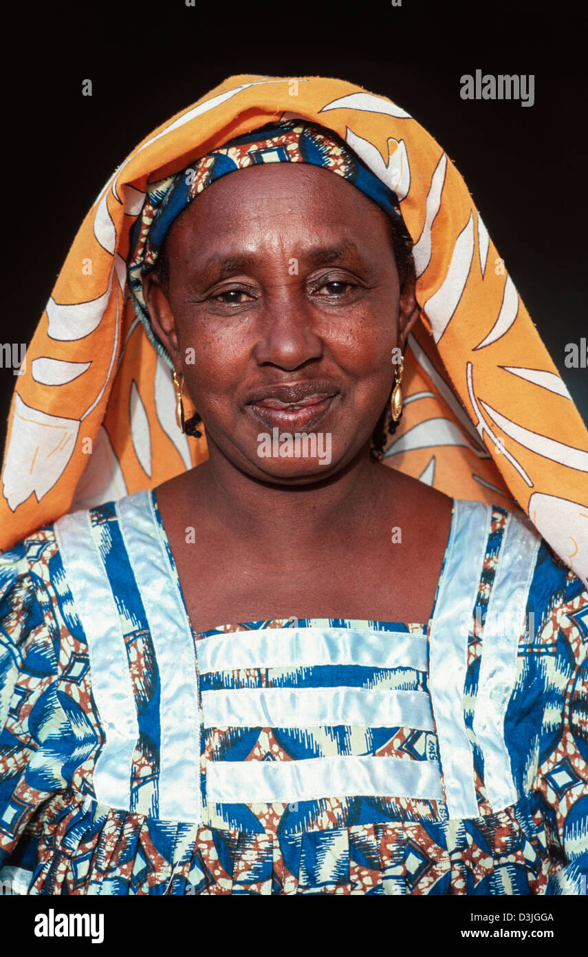 Fulani tribe woman tattoo hi-res stock photography and images - Alamy