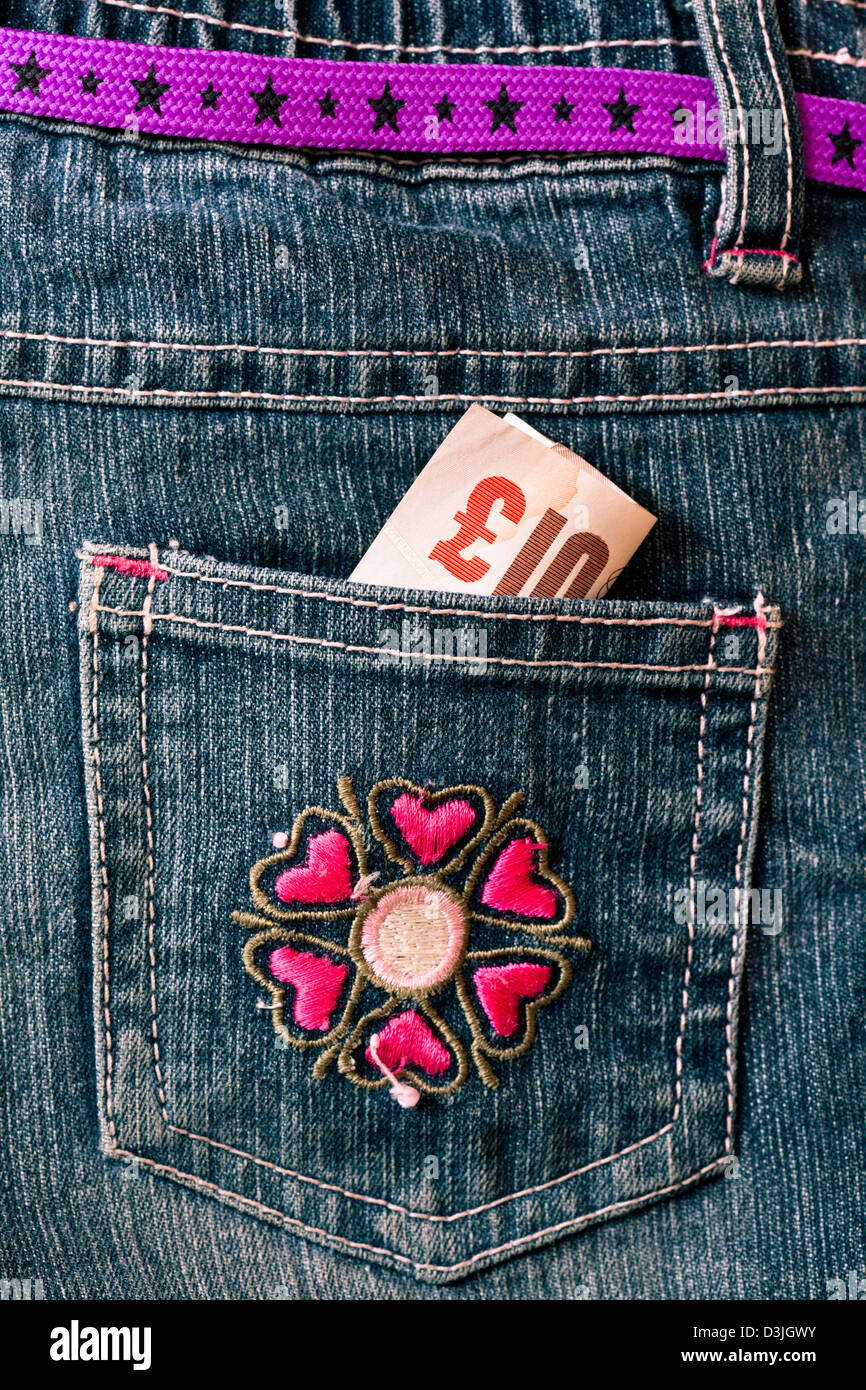 Earning pocket money hi-res stock photography and images - Alamy