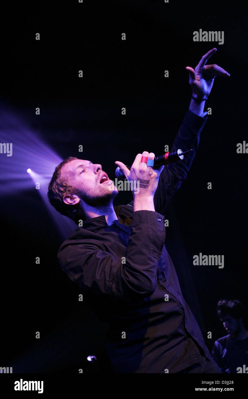 Coldplay 2005 hi-res stock photography and images - Alamy
