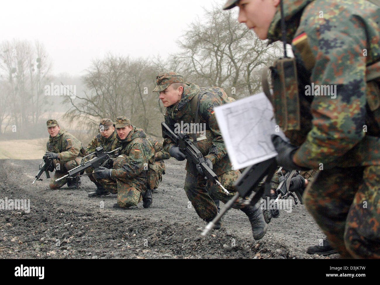 Politics pol defence male military uniform recruits soldiers bundeswehr ...