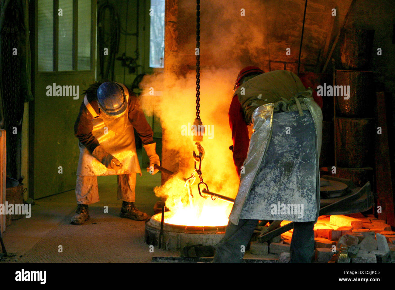 Melting Crucible High Resolution Stock Photography and Images - Alamy