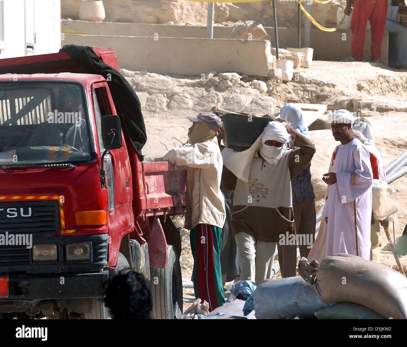 Workers tombs hi-res stock photography and images - Alamy