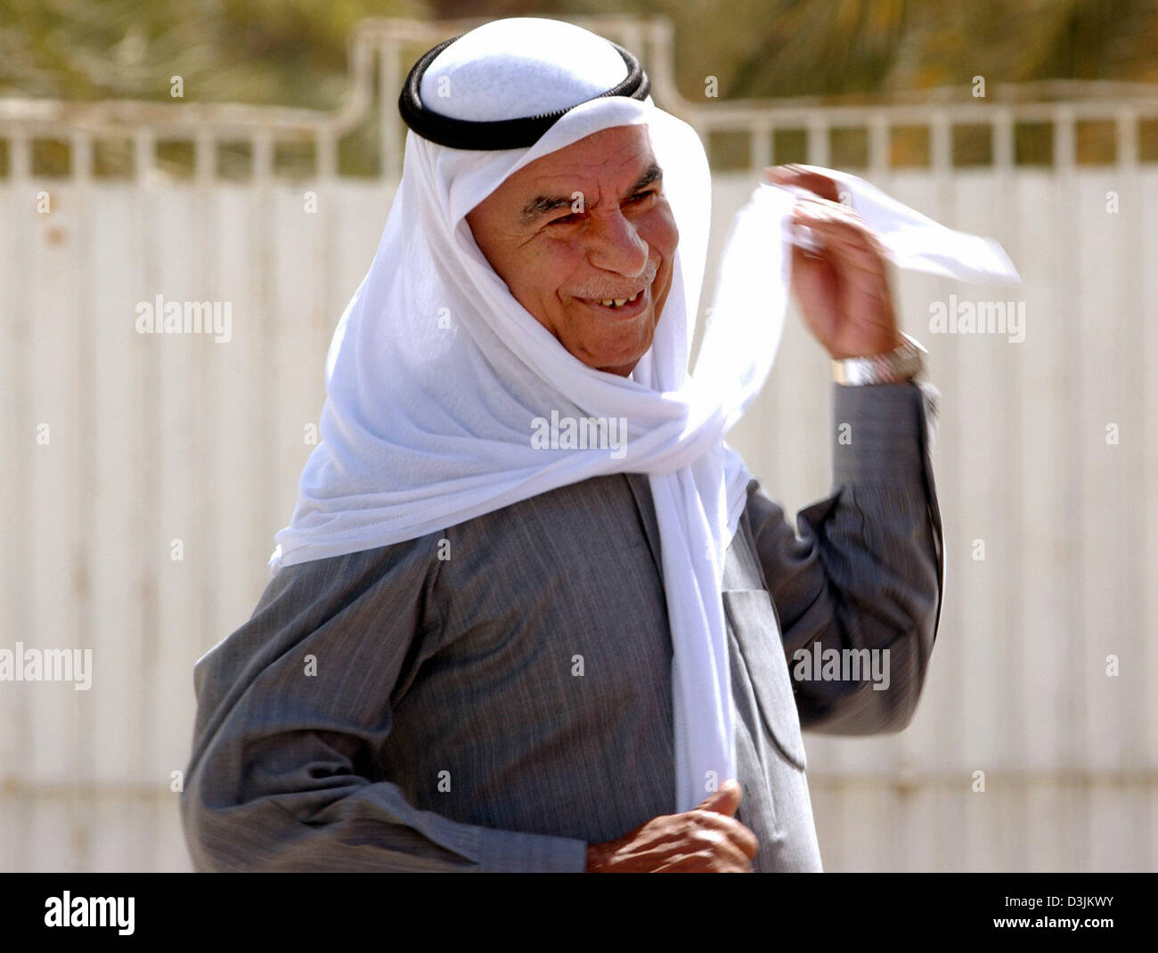 Traditional cothing hi-res stock photography and images - Alamy