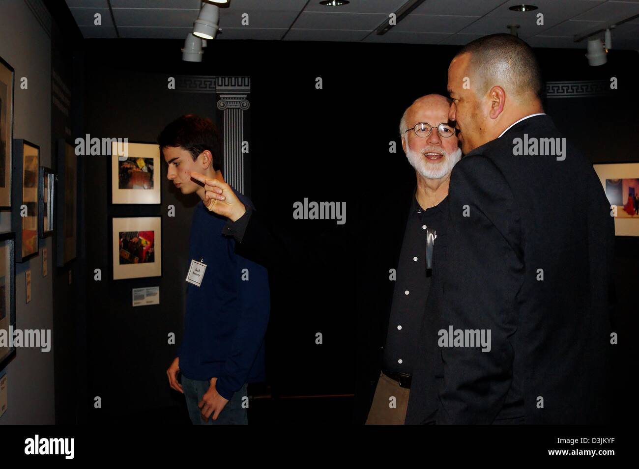 David kennerly hi-res stock photography and images - Alamy