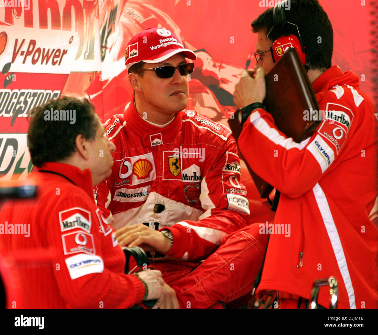 Ferrari formula one team manager hi-res stock photography and images ...
