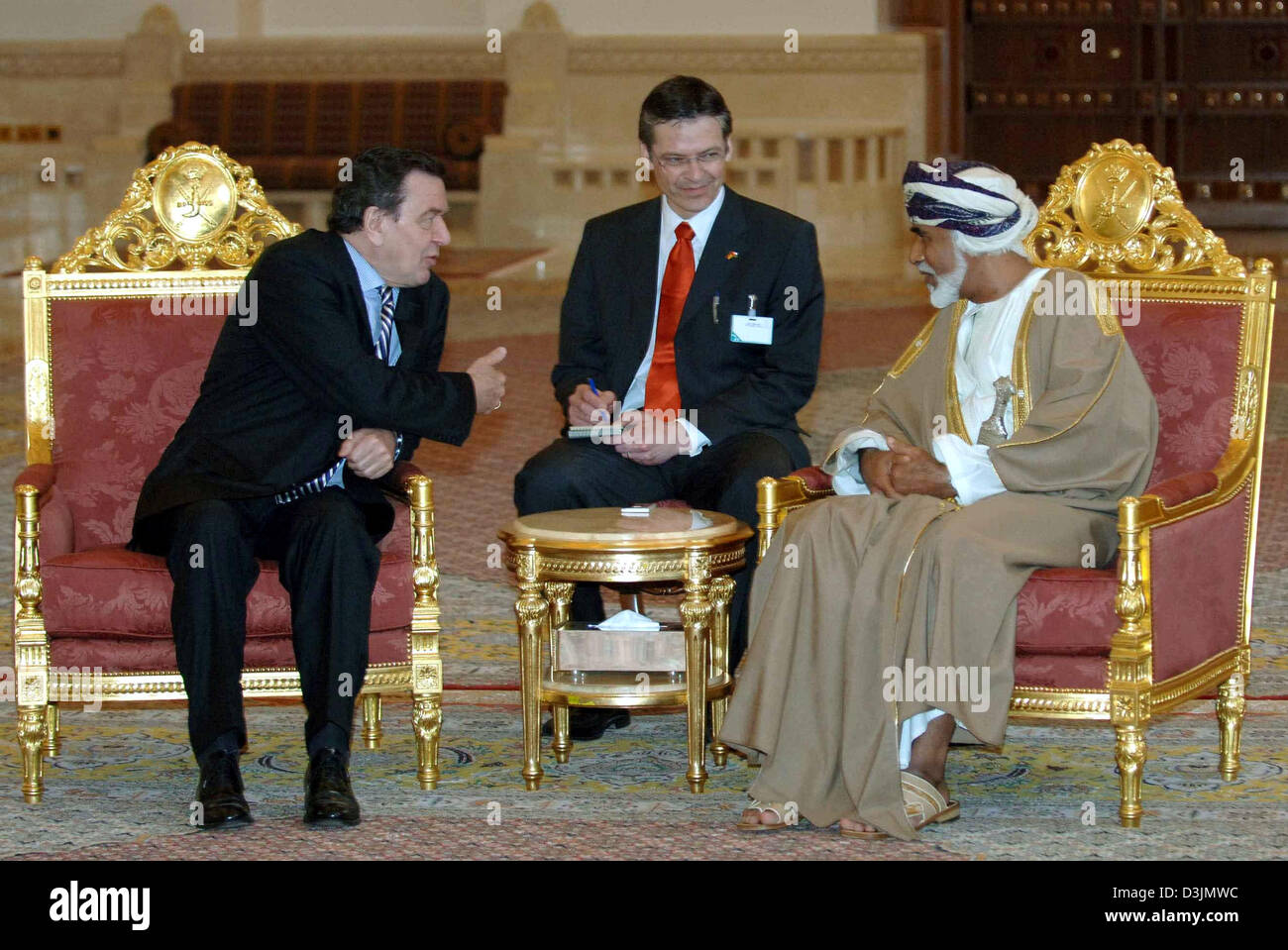 (dpa) - German Chancellor Gerhard Schroeder pictured during a meeting ...