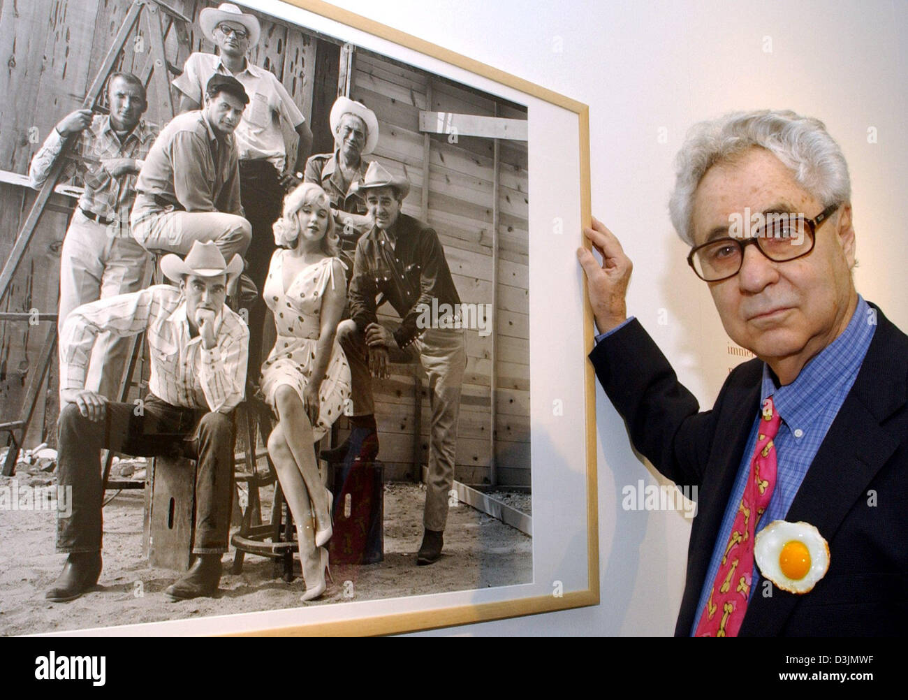 (dpa) - Photographer Elliott Erwitt, who was born in Paris in 1928 ...