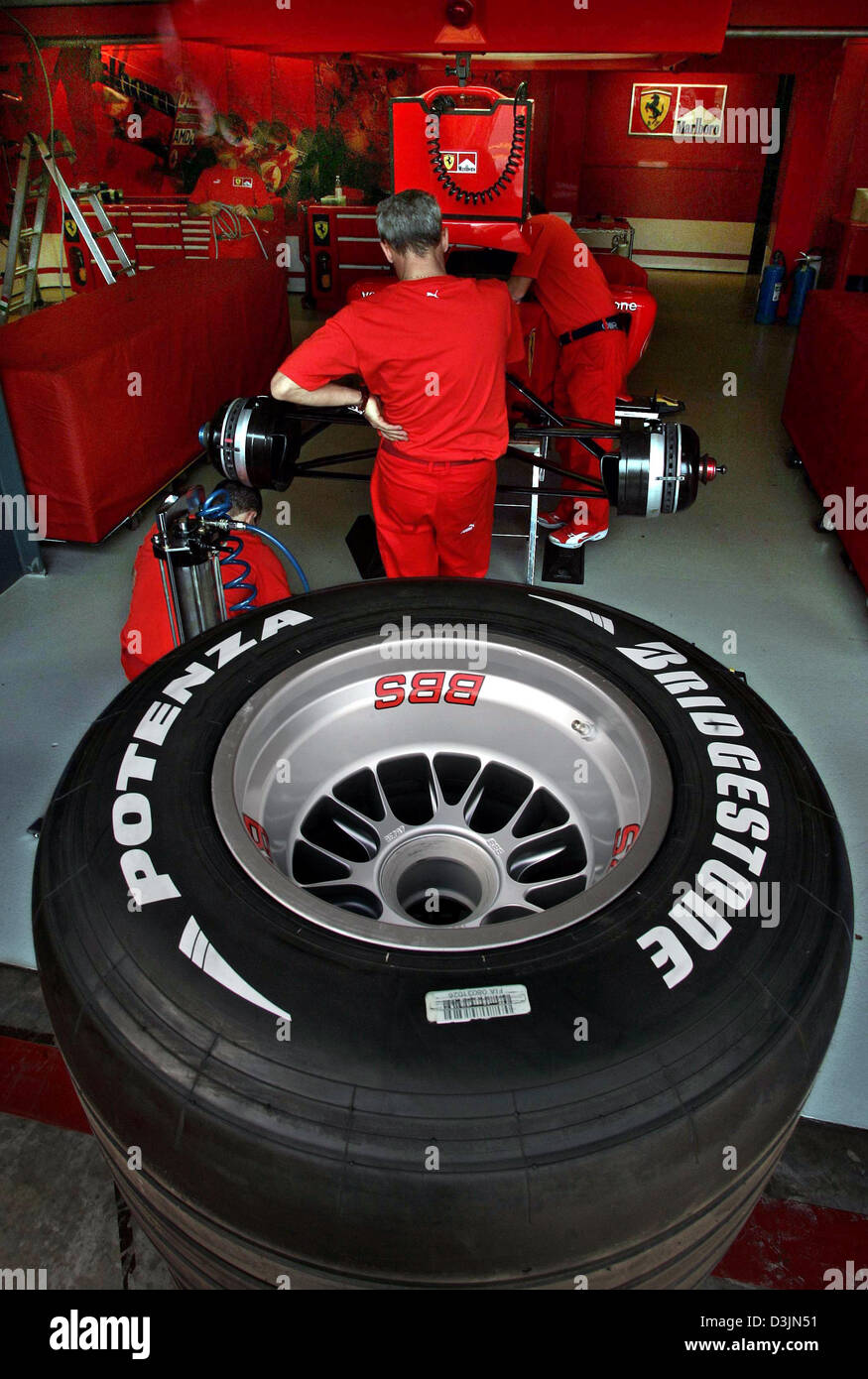 Ferrari pit hi-res stock photography and images - Alamy