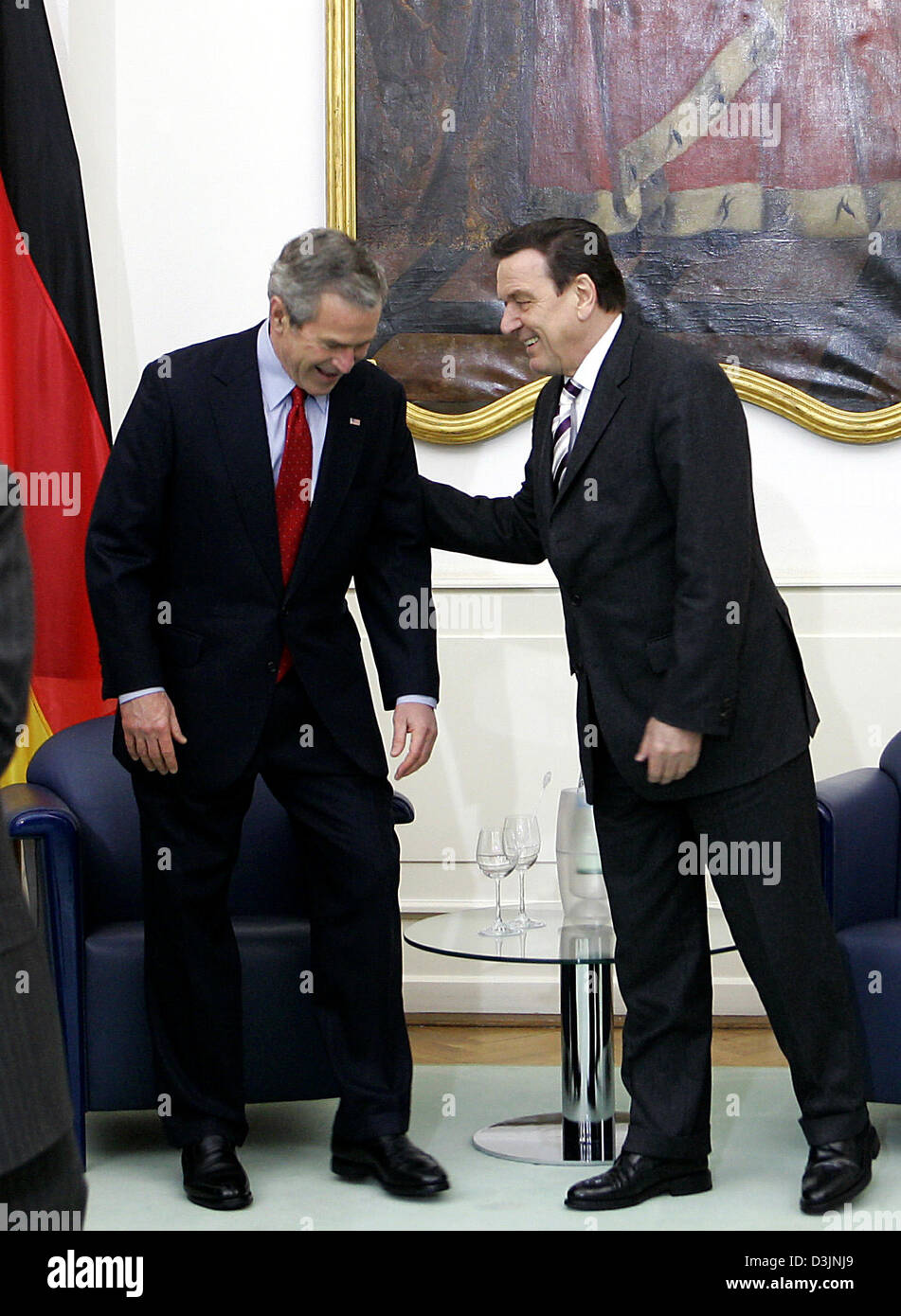 George w bush painting hi-res stock photography and images - Alamy