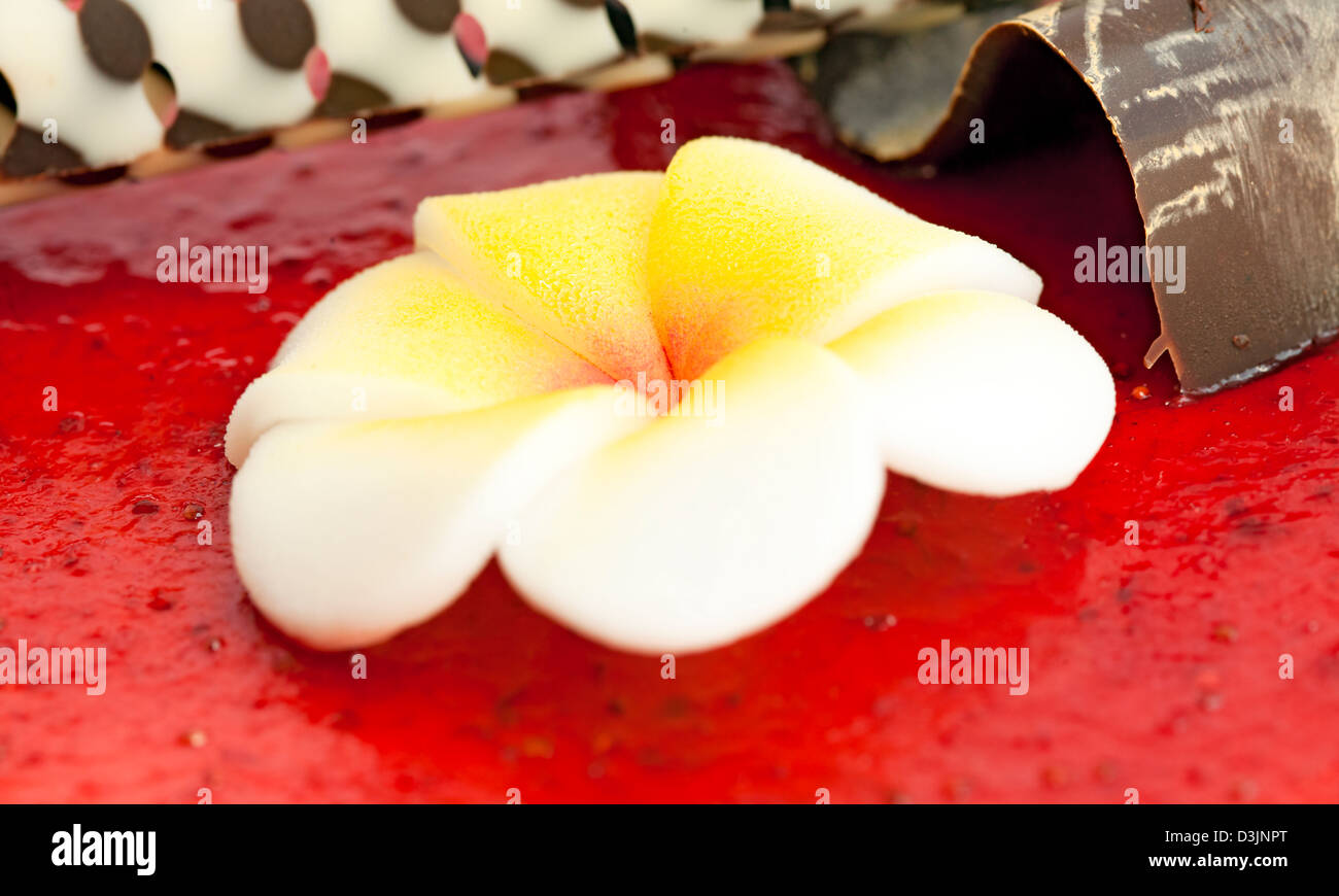 Cake design hi-res stock photography and images - Alamy