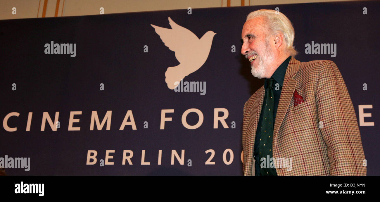 (dpa) - British actor Christopher Lee arrives for a press conference ...