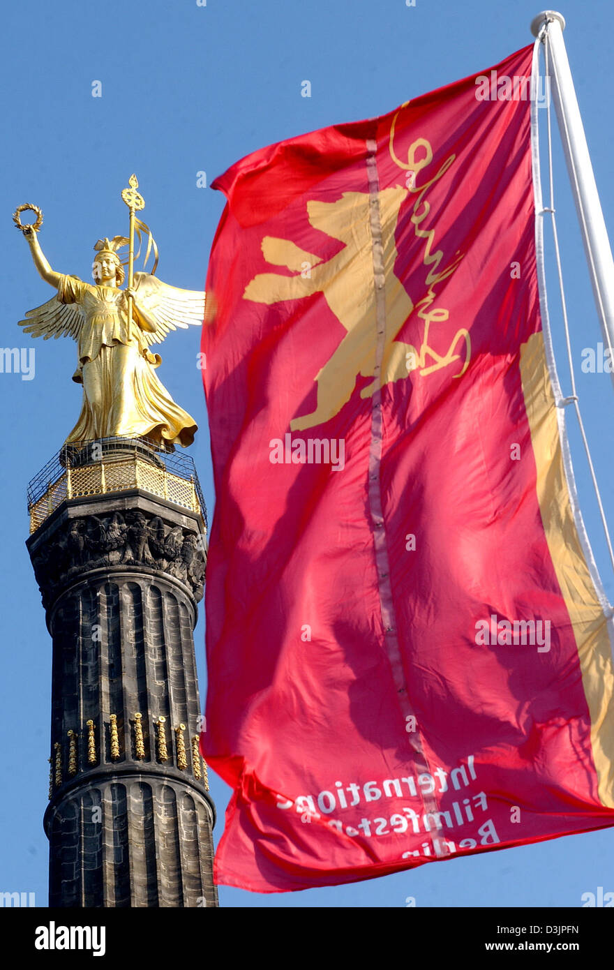 (dpa) - The official flag of the Berlinale Filmfestival featuring the ...